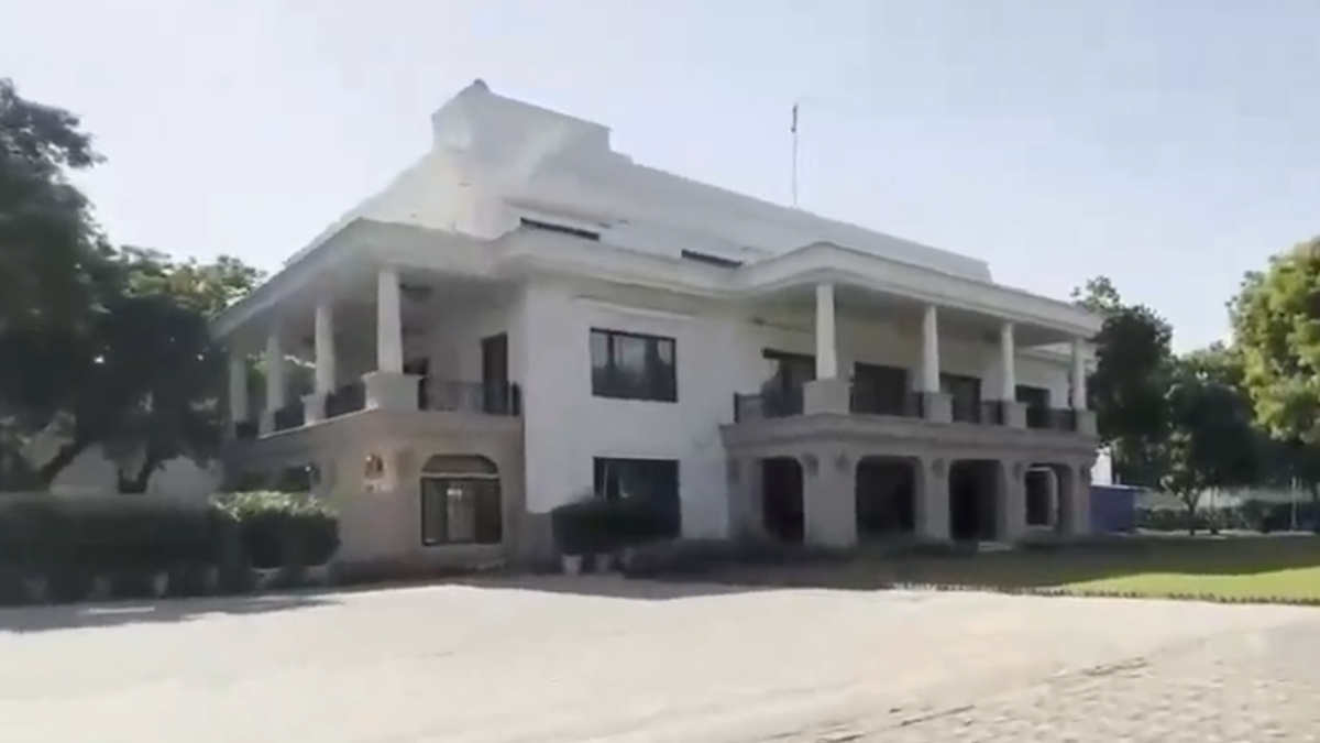 Delhi CM House Inside Look: দিল্লি মুখ্যমন্ত্রীর আবাসন যেন 'শীশ মহল ...