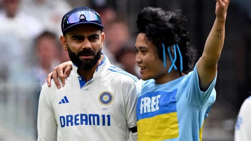 Pitch Invasion at MCG: নিরাপত্তা ভেঙে বক্সিং ডে টেস্টে মাঠে ঢুকে বিরাট ...