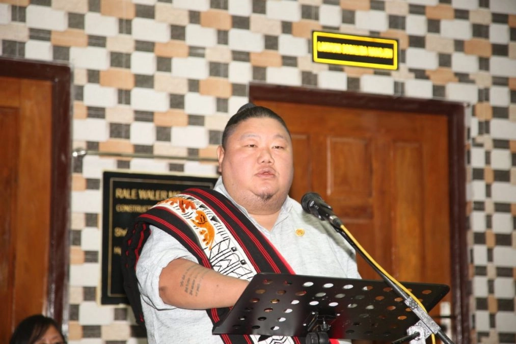 Temjen Imna Along: বিয়েবাড়িতে তুমুল নাচ নাগাল্যান্ডের মন্ত্রীর, দেখুন ...