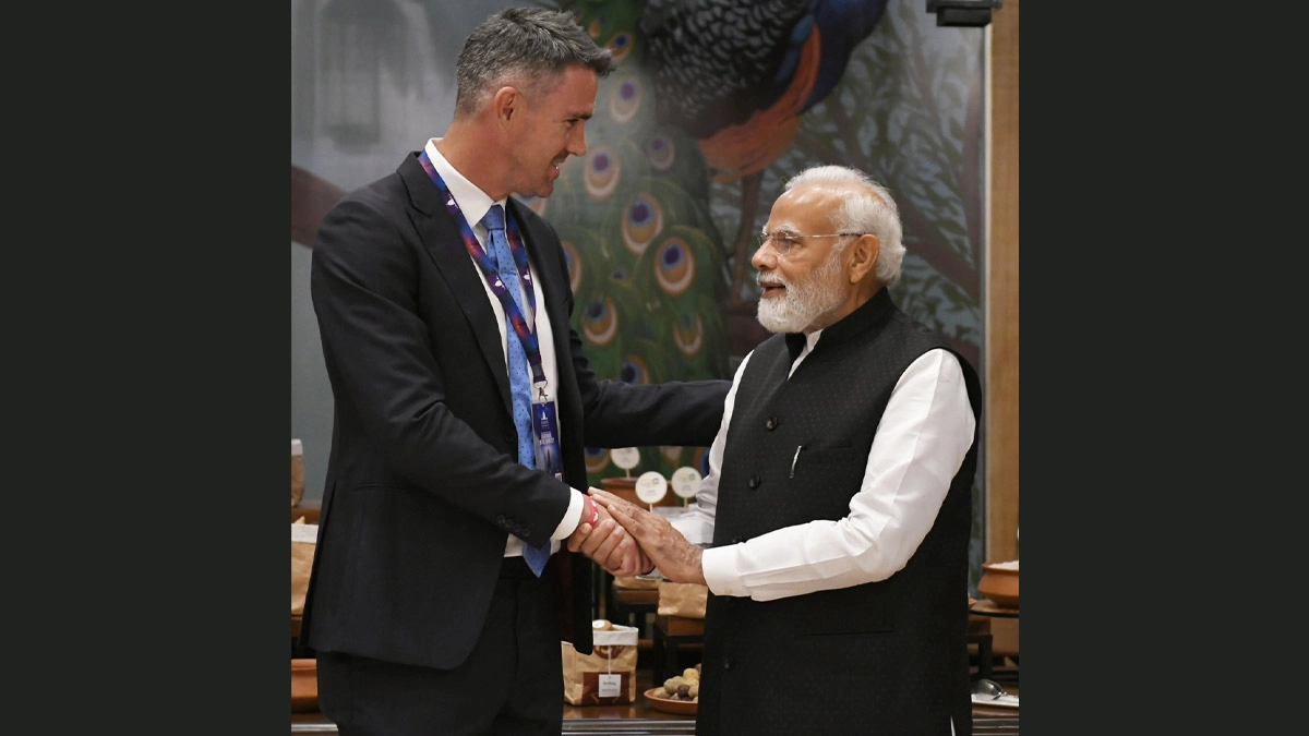 Kevin Petersen Meets PM Modi: প্রধানমন্ত্রী নরেন্দ্র মোদীর সঙ্গে হাত ...
