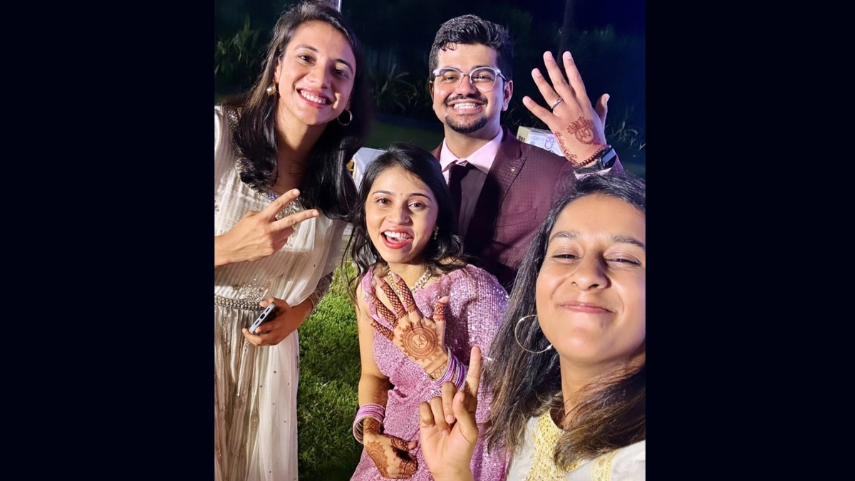 Devika Vaidya Gets Engaged: সাত পাঁকে বাধা পড়লেন ভারতীয় মহিলা দলের ...